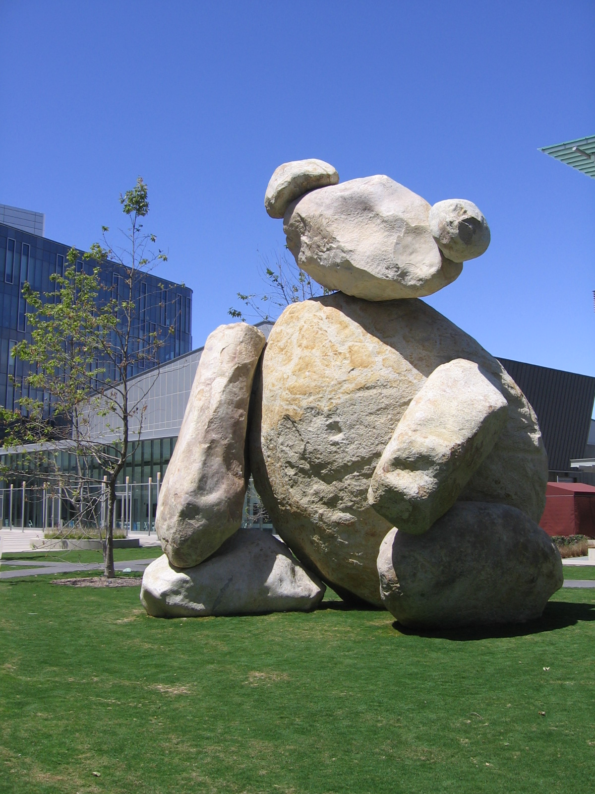 Stuart Collection - Bear - Tim Hawkinson - 2005 | Pics4Learning