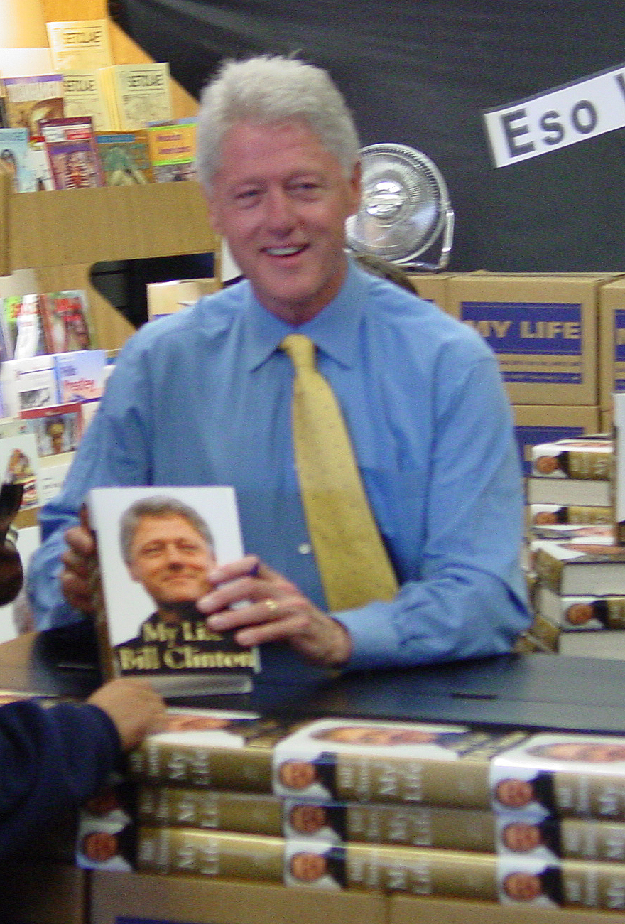 Bill Clinton and his new book | Pics4Learning