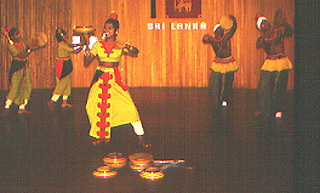 Kandy dancers | Pics4Learning