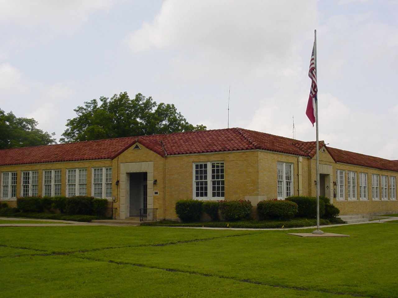 Forney Independent School District built by WPA in 1938-39 | Pics4Learning