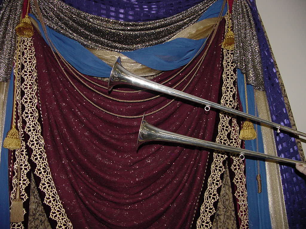 hearld trumpets | Pics4Learning