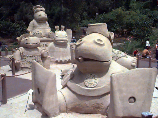 hippopotamus sand sculpture | Pics4Learning