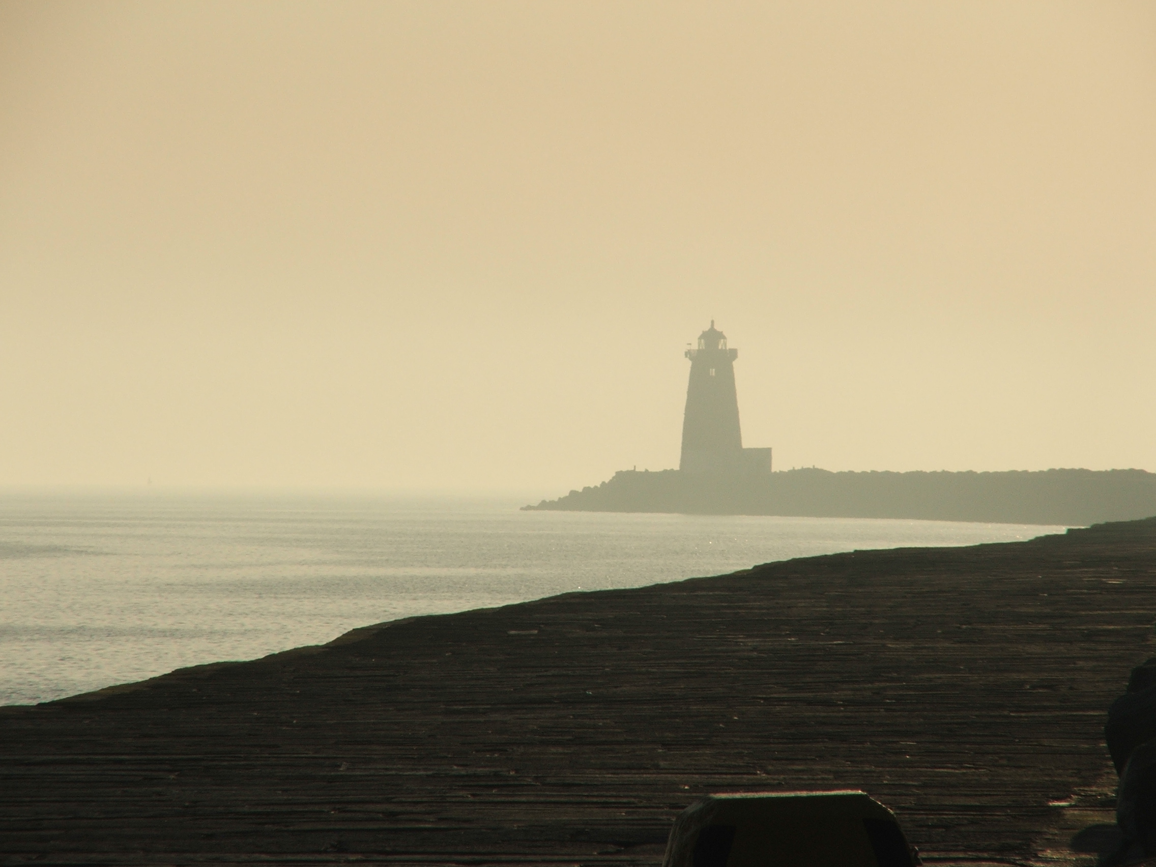 lighthouse in the mist | Pics4Learning