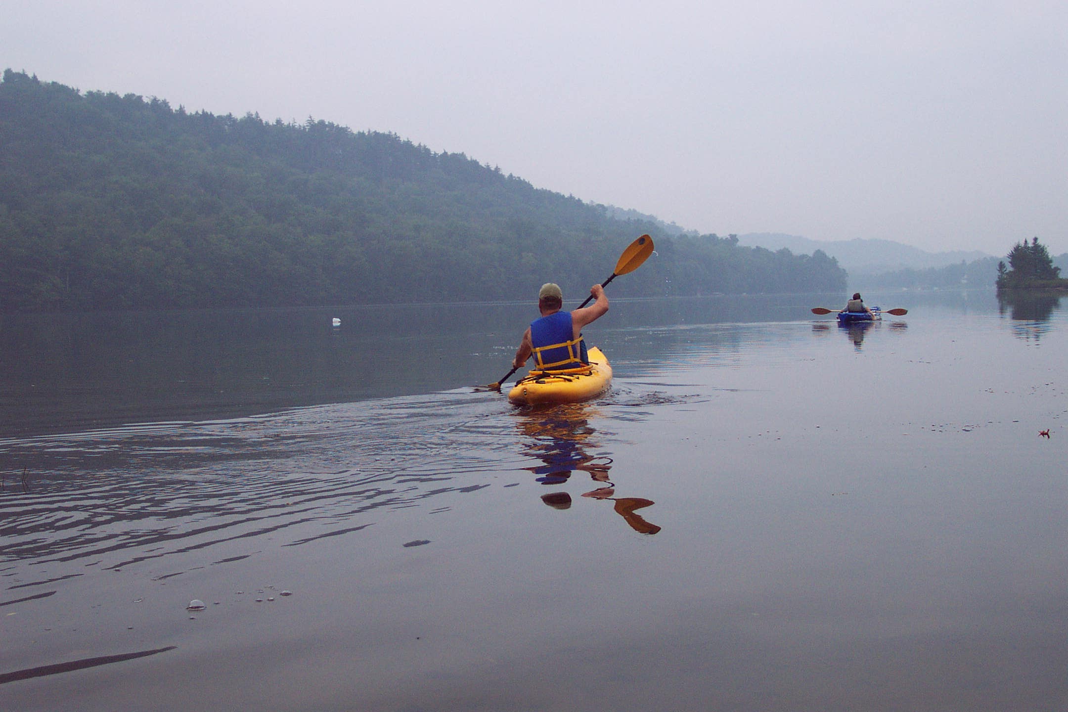Paddling a kayak in the Adirondacks | Pics4Learning