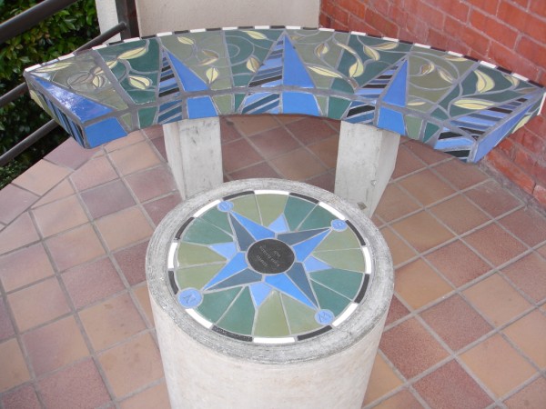 Kinston downtown sculpture mosaic bench | Pics4Learning
