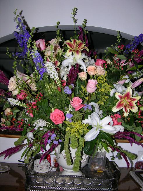 Wedding Arrangement | Pics4Learning