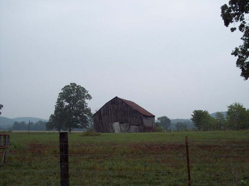 old barn in Kentucky | Pics4Learning