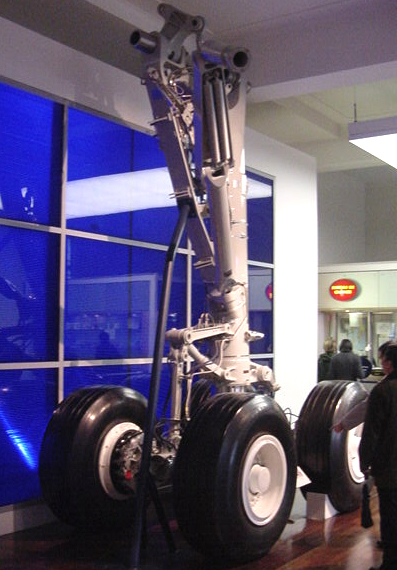 Airbus main landing gear in the British Science Museum | Pics4Learning