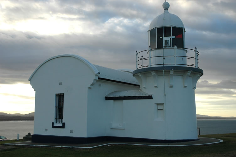 Crowdy Head Lighthouse | Pics4Learning