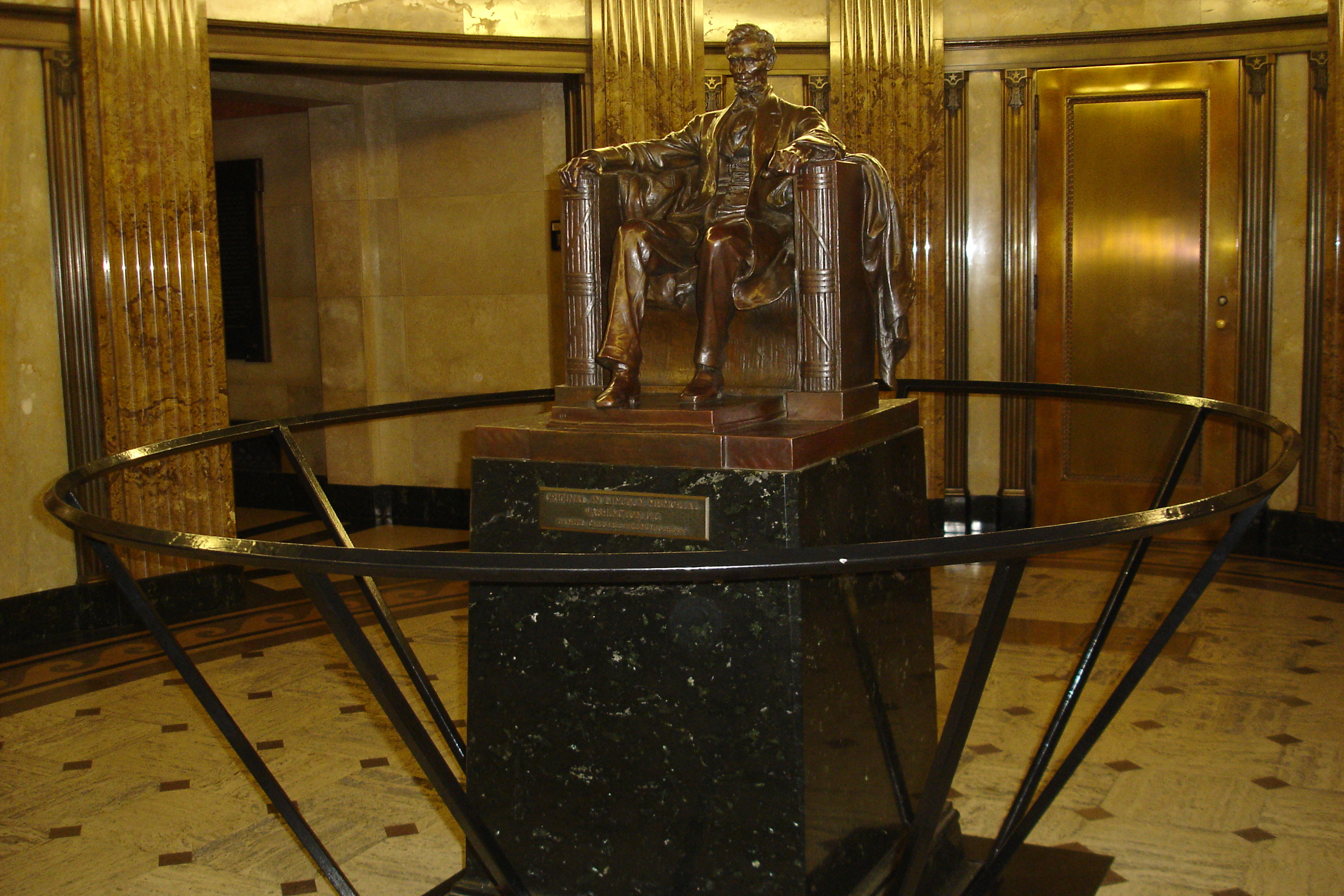 Lincoln Tomb - Oak Ridge Cemetery | Pics4Learning