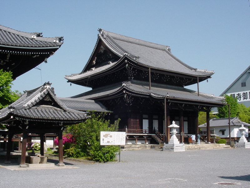 Nishi Hongan-ji (Nishi Hongan temple) - main site for Jodo Shinsen ...