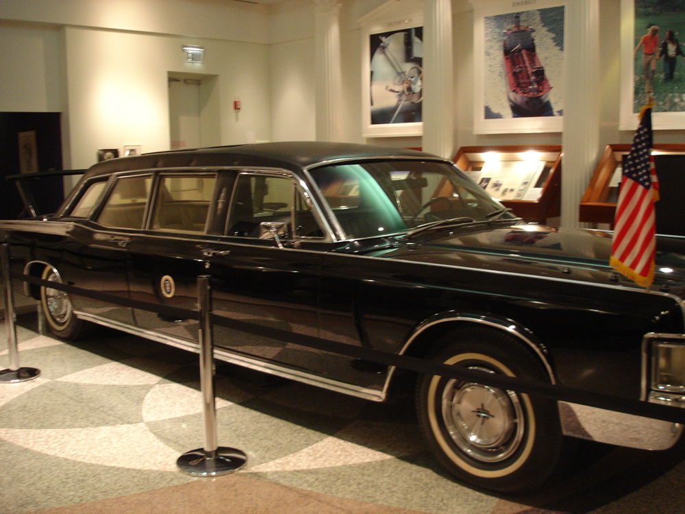 Nixon Limo | Pics4Learning