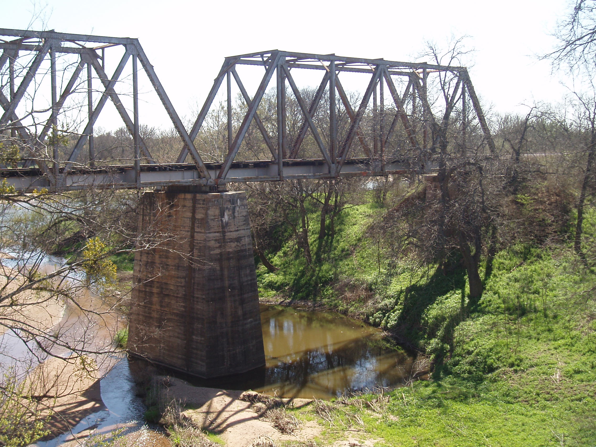 Double span railroad bridge | Pics4Learning