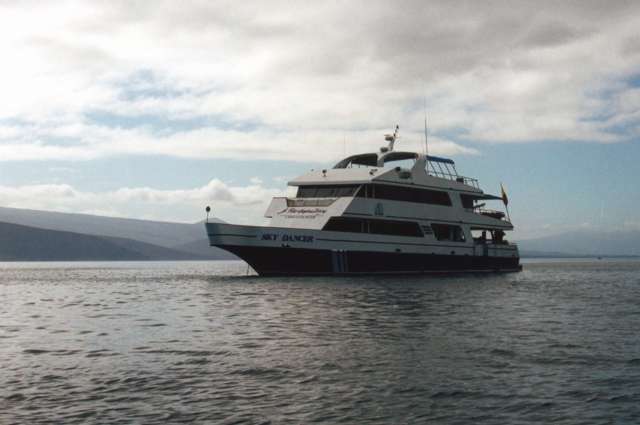 Sky Dancer dive boat | Pics4Learning
