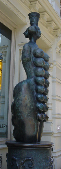 Artemis Sculpture in Soho | Pics4Learning