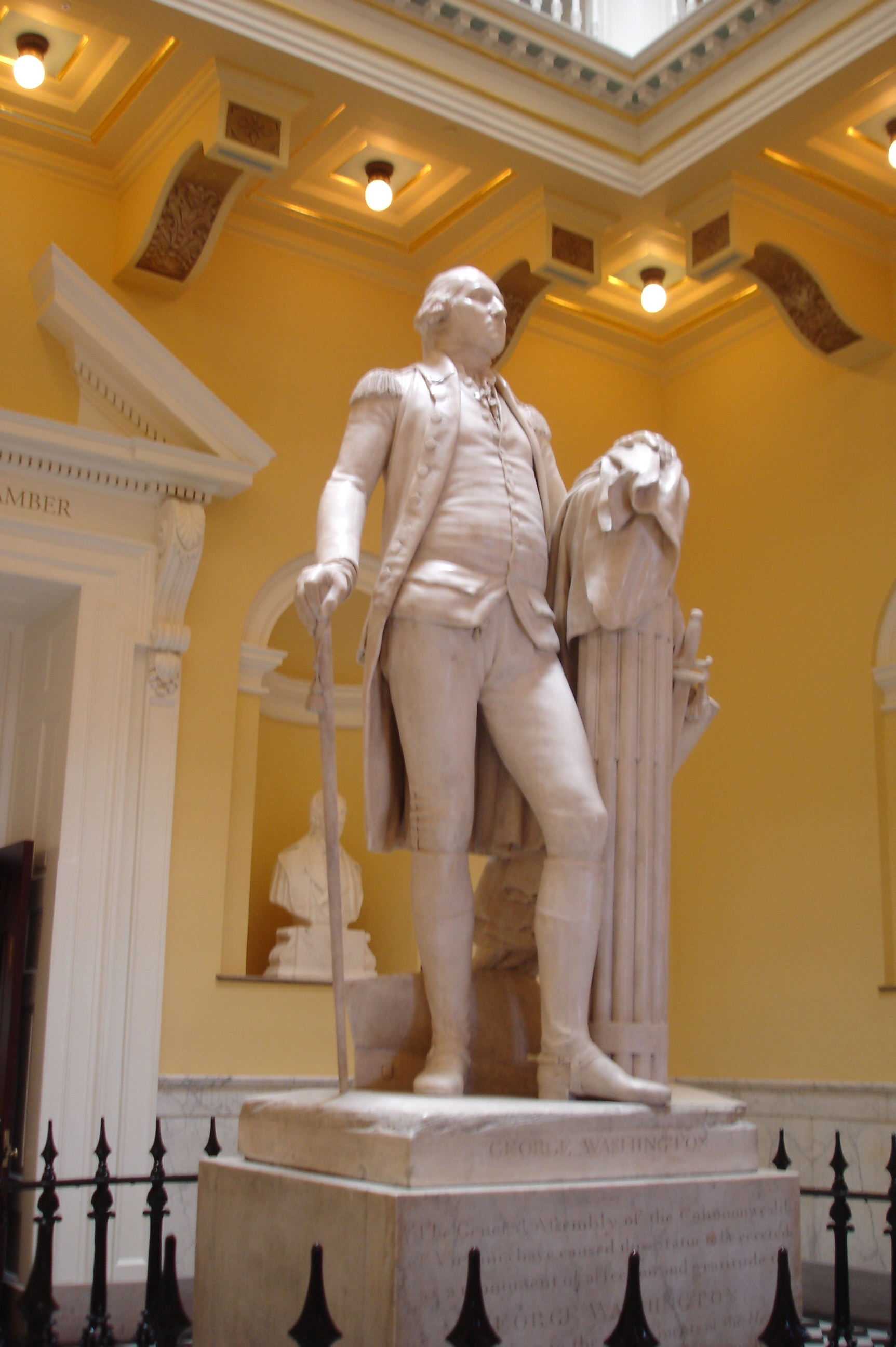 Virginia Capitol Building Washington Statue | Pics4Learning